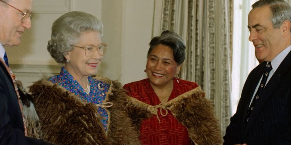 Moe mai rā e te Ariki Kuini Irihapeti te tuarua - Toi Mai